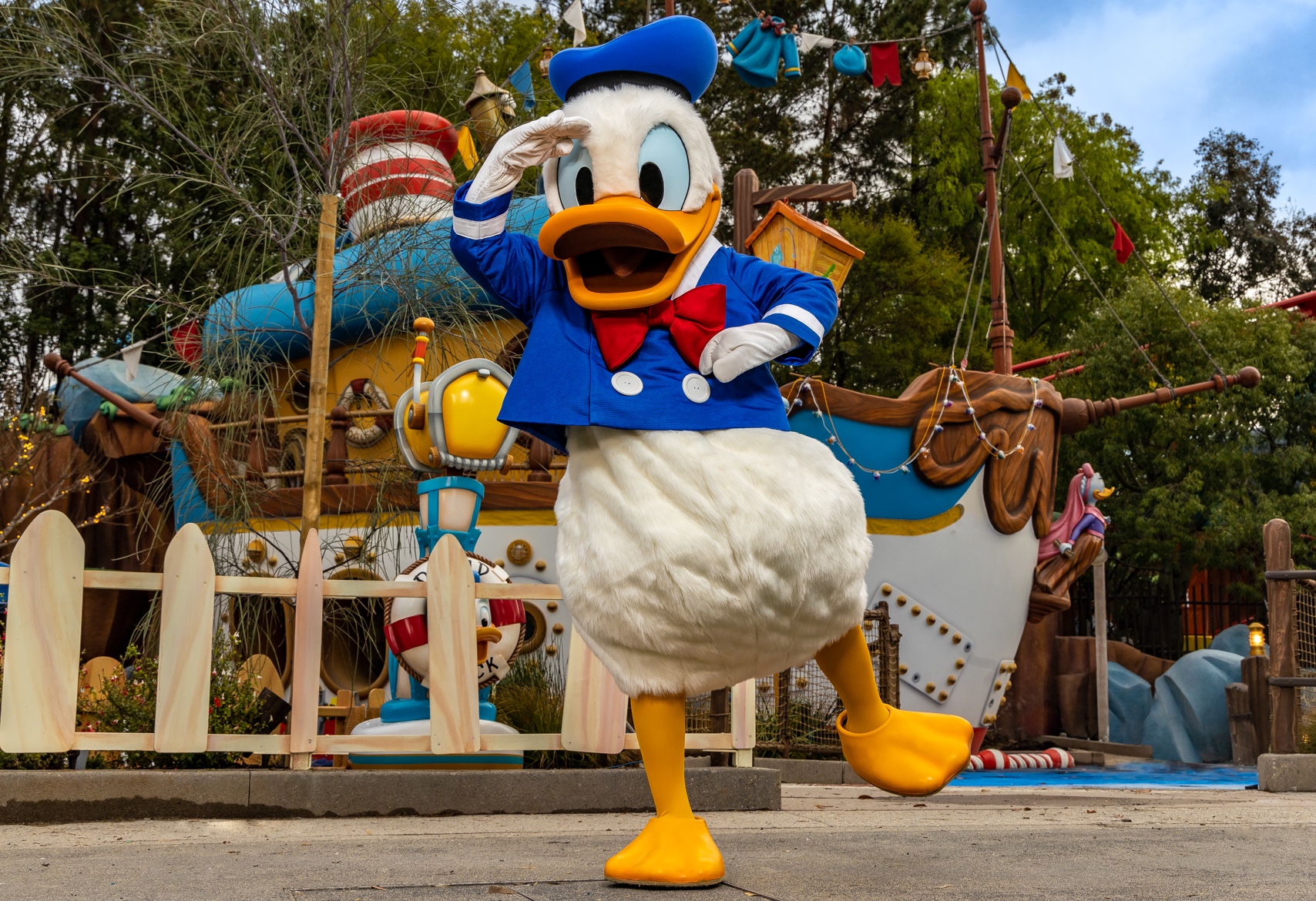 Donald Duck Returns to Mickey’s Toontown at Disneyland Park - Where Is ...