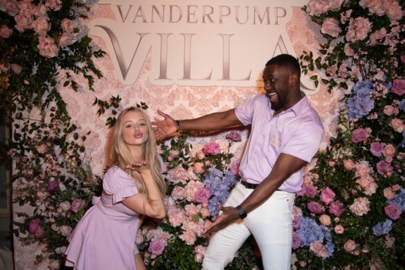 Who Is Andreina Santos? Meet the Bombshell Turning Heads on Love Island ...