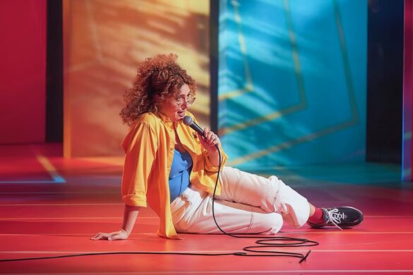 Israeli Comedian Yoni Kletzel Bombs on Stage After Mocking Palestinian ...