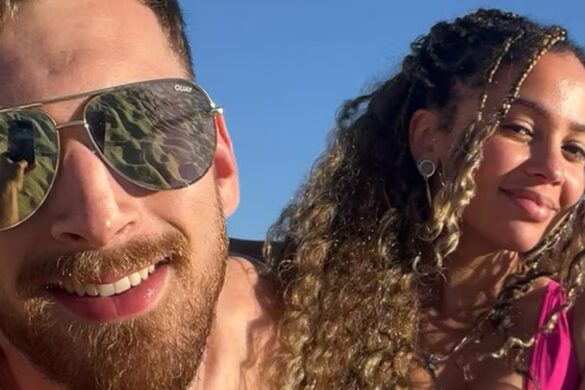 Erykah Badu and Her Daughter Puma Curry Break The Internet - Where Is ...