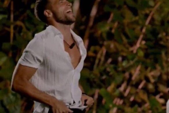 Who Is Andreina Santos? Meet the Bombshell Turning Heads on Love Island ...