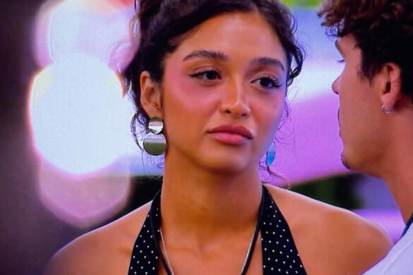 Who Is Andreina Santos? Meet the Bombshell Turning Heads on Love Island USA Season 7 - Where Is ...